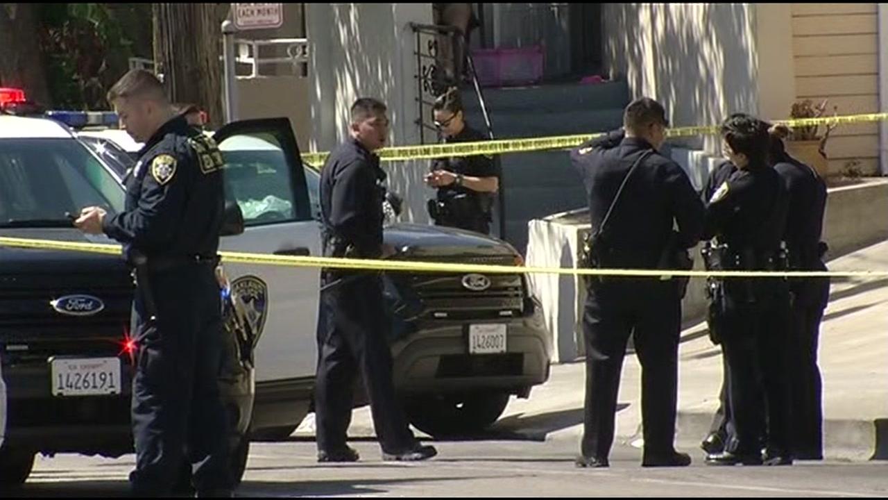 Man Woman Killed In East Oakland Shooting
