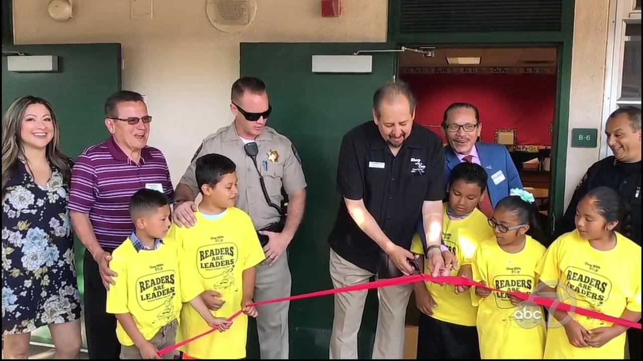 San Jose Officers Help Kick Off Summer Reading Program For Third 