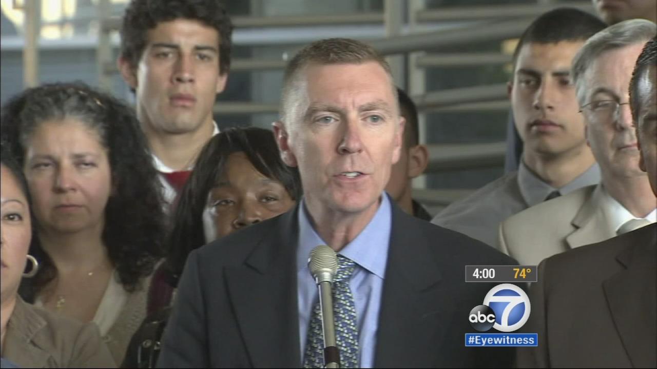 LAUSD Superintendent John Deasy resigns | abc7.com