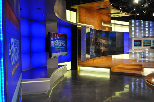 PHOTOS: New ABC-13 set debut | abc13.com