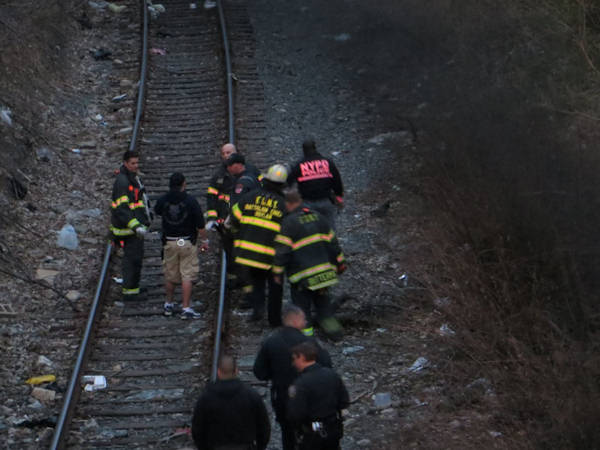2 men found dead near freight train tracks in Borough Park, Brooklyn ...