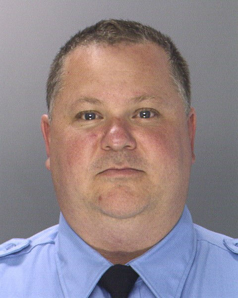 Photos of 6 narcotics officers arrested on corruption charges : r/news