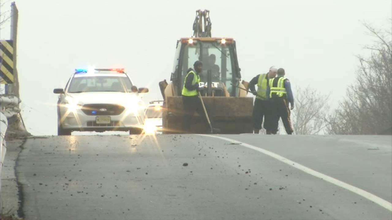 Vehicles damaged after truck spills liquid asphalt onto roads in South ...