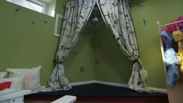 Photos: DIY Playroom Stage | Knock It Off! | The Live Well Network